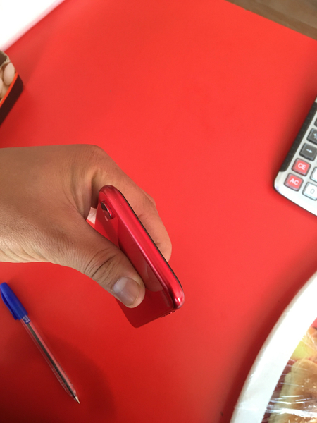 iPhone xr 128gb ideal xolatda radnoy