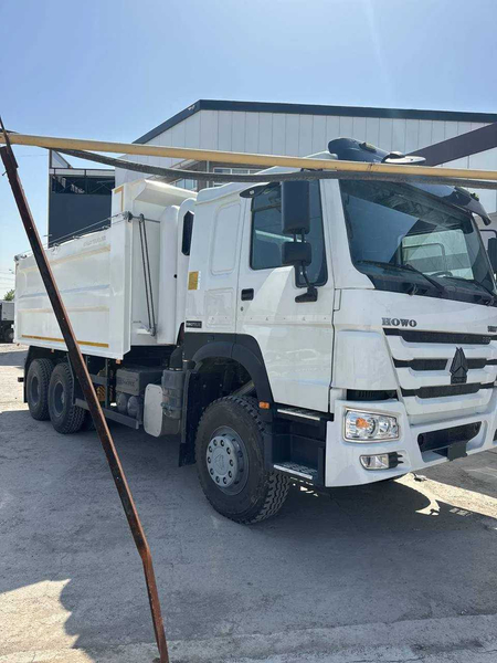 Howo 25 тонн 18 m3  CNG Halol Nasiya Savdo RIbosiz