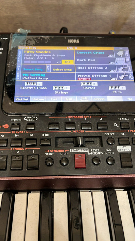 Срочно. Продам Korg pa 1000