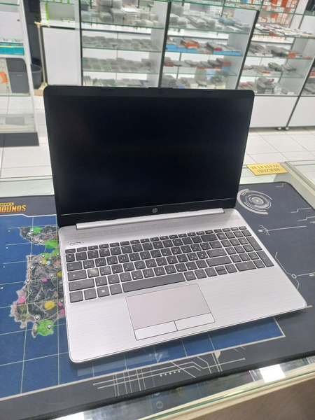 HP Ryzen 7  5700U