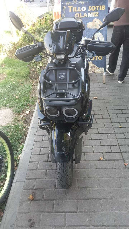 Skuter tank sotiladi