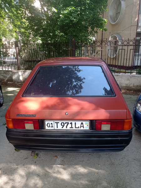 Автомобиль москвич 2141