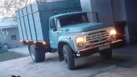 Zil 130 sotiladi