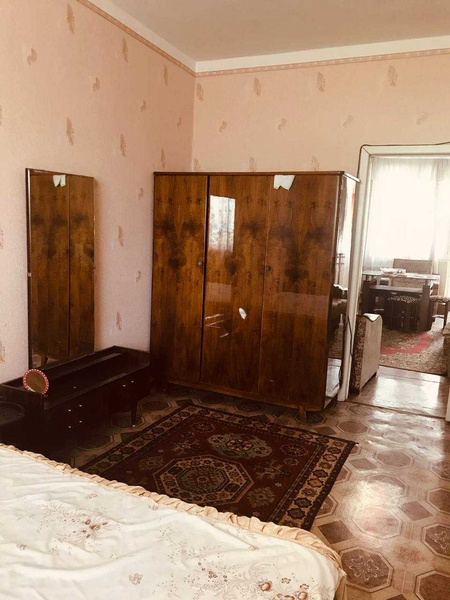 Аренда. Метро Чиланзар, квартал - Ц.  3/3/4. Мебель техника. 500 у.е.