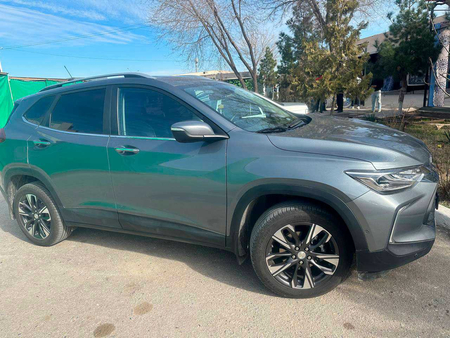 Tracker2  Primier сотилади.