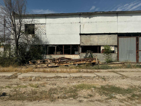 продаётся трал. гр60тонн ширина 3м,длина 12м без документов