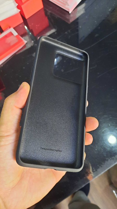 OnePlus 10T 5G uchun, Original qumtoshli bamper g`ilofi.