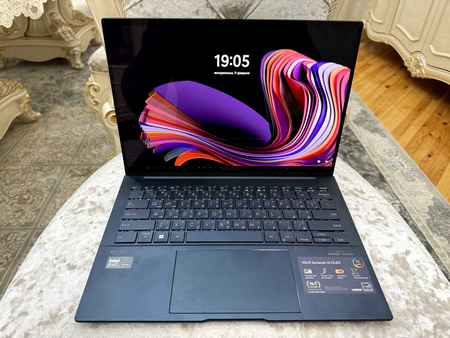 Asus Zenbook 14 OLED | UX3405M