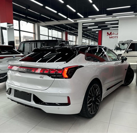 ZEEKR 001 Z sport