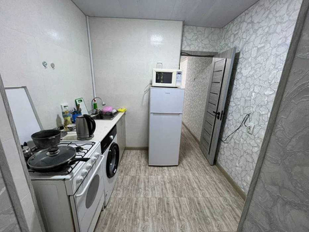 Аренда квартиры на М.Космонавтов семье или студентам до 2х человек
