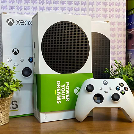 XBox Series S - СРОЧНО.