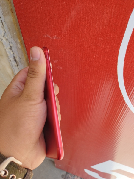 iPhone 7 sotiladi srochna