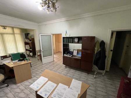 (КМ129090) Продается помещение в Яккасарайском районе.