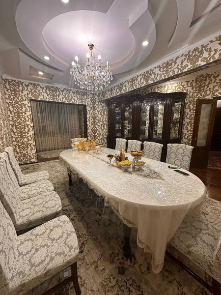 Продается Квартира 5/2/5 на Ахмад Югнакий