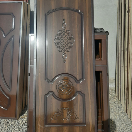Sifatli MDF eshiklar yadab beramiz