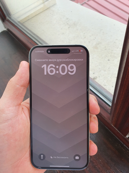 iphone 15 pro sim titan