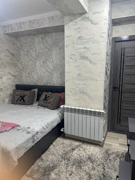 Продам 1 комнатную на 8 квартале Юнусабада