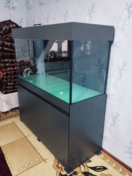 Akvarium 570 litr yangi