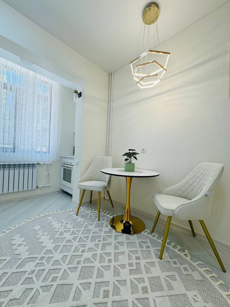 Продается 2х ком. квартира, ор-р: м.Хамида Адимджана, 60м2