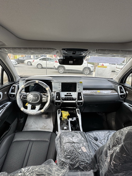 Kia Sorento yili 2023 rangi Oq