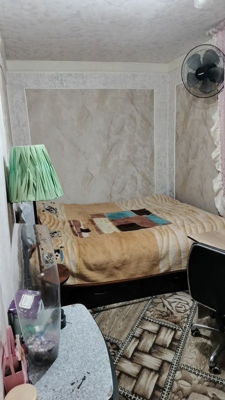 Лисунова-1 продаю 3-ком. 58 -в/городок 1-этаж огород