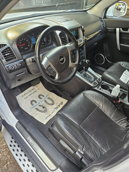 Продается стильный и надежный Chevrolet Captiva 3