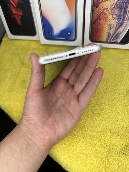 Iphone xr ideal 128gb