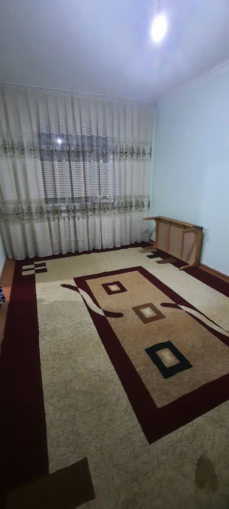Аренда Чилонзор ок тепа 7кв.л 4/1 300$