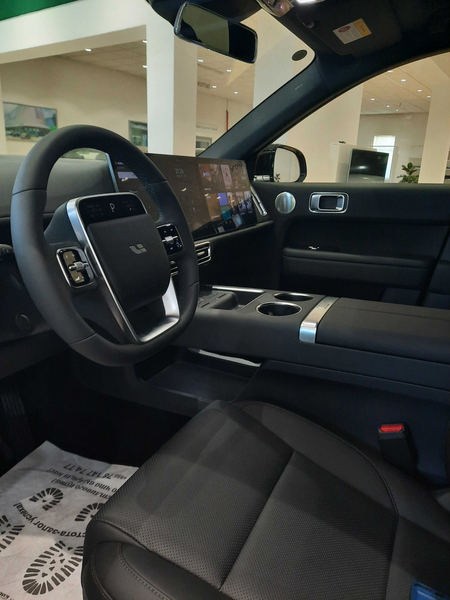 Lixiang L6 elektromobil