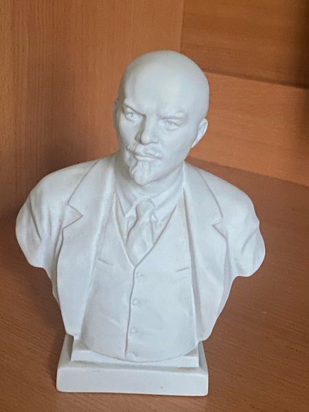 Фарфоровый бюст Ленин (18 см)
