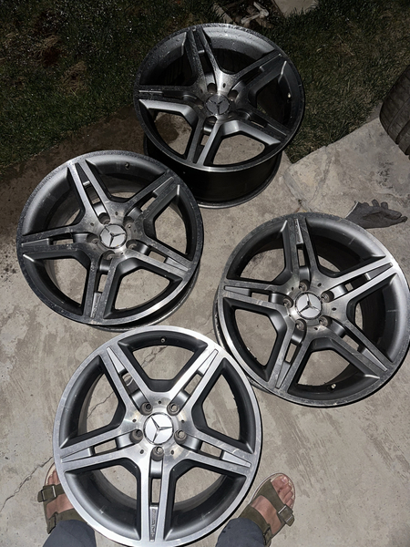 Mercedes Benz w212 AMG DISK 245/40/18 265/35/18