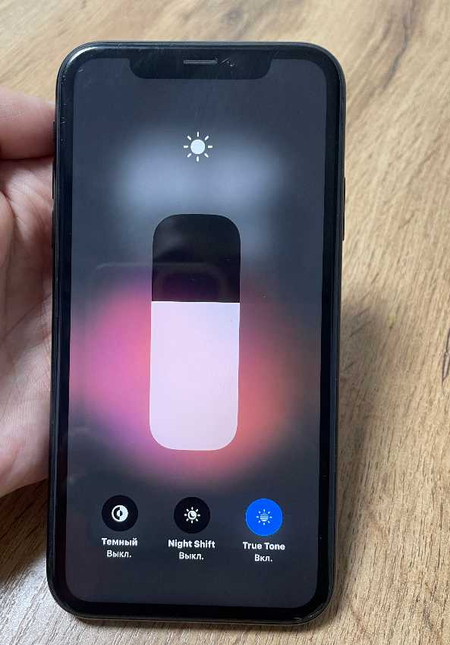 Iphone XR 64Gb KH/A, хорошее состояние.