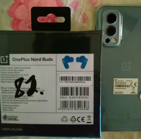 Беспроводные наушники OnePlus buds Nord.