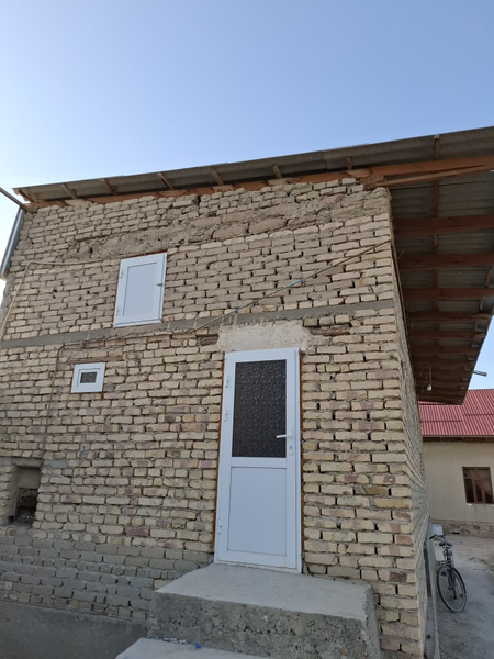 6 sotixli hovli sotiladi