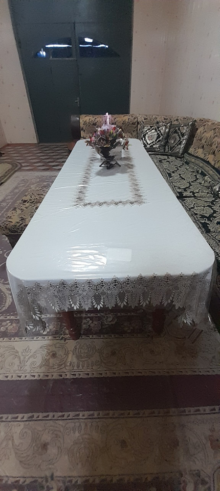 Уголок сотилади стол билин