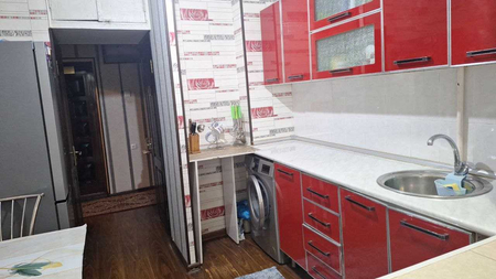 продаеться квартира на мед городке