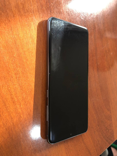 Samsung Galaxy S20 ultra 
12/256Gb
Batare5000m.a.h
Imei ofitsalni
