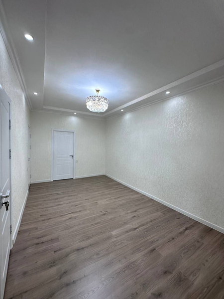 Юнусабад 11кв 2в3/2/4не торец 50м² СРОЧНО