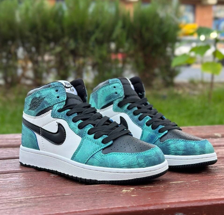 Nike Air Jordan 1