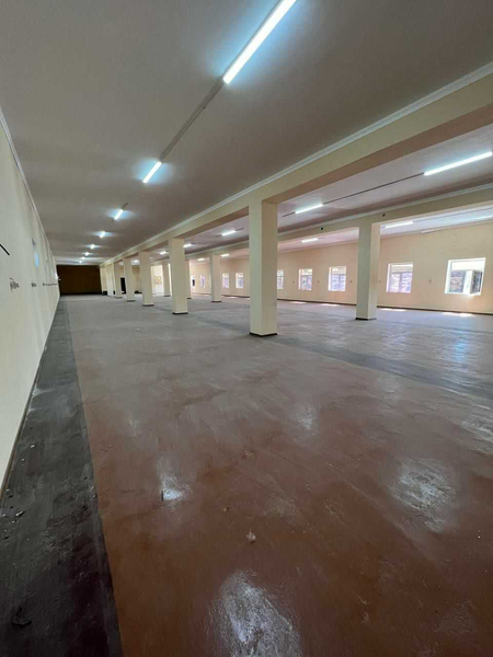 Сдаётся в аренду 1241 м². коммерческое здание в центре города.