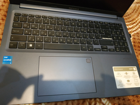 Noutbuk Asus vivobook