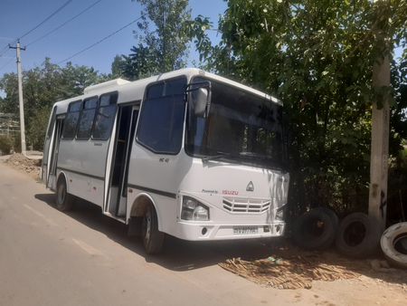 Isuzu avtobus sotiladi hamma joyi soz