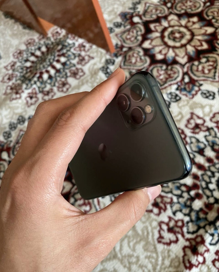 Iphone 11 pro sotiladi bez karopka ideal yomkst 80 ichi ochilmagan