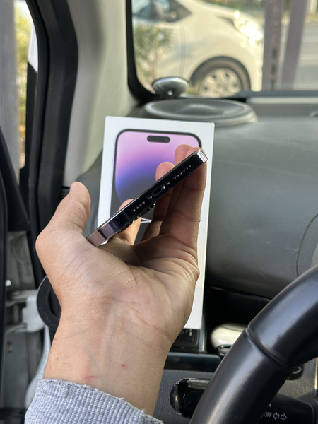 Iphone 14 pro max 256 gb ochilmagan karopkali