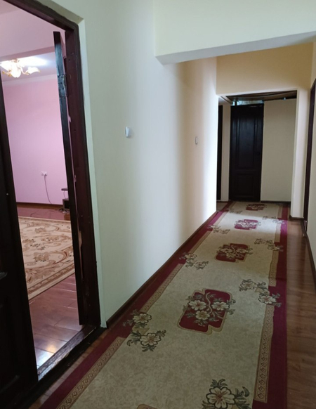Продается квартира на Ц квартале Чиланзарского района. 4/3/5