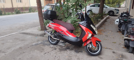 Продам Скутер 150 куб