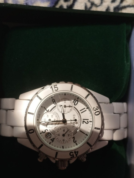 Chanel j 12 soat