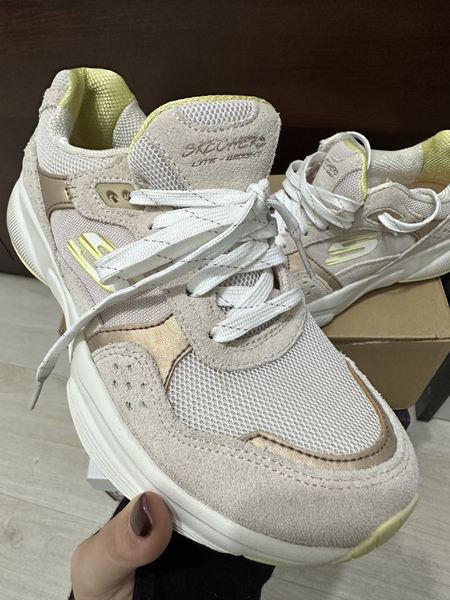 Skechers кросовки 36