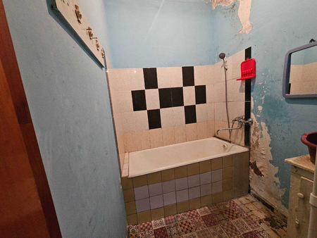 Срочно продам 2х ком квартиру на куйлюке2 ор-р базарчик &