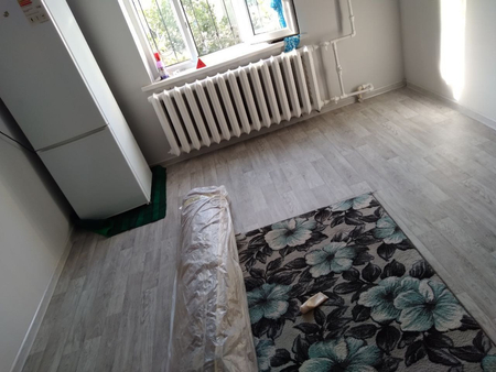 Uy sotiladi. Продается дом.